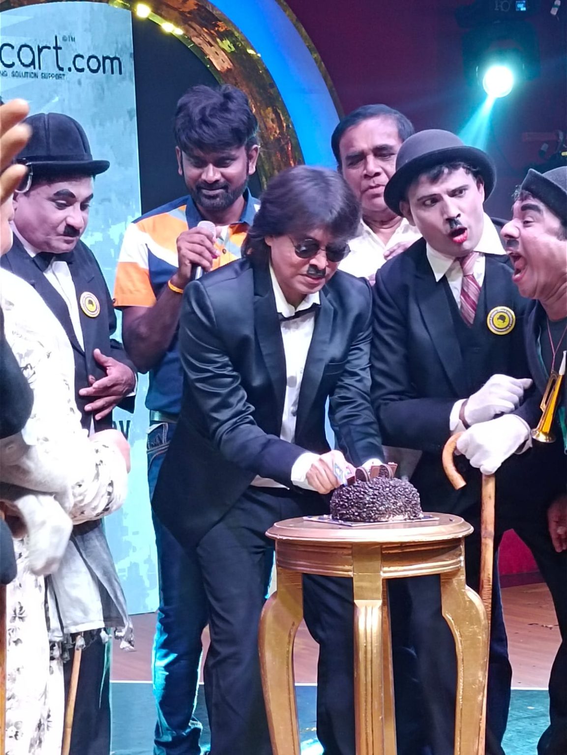 Raju Rahikwar Jr SRK Leads Charlie Chaplin's Birthday Celebration at ...